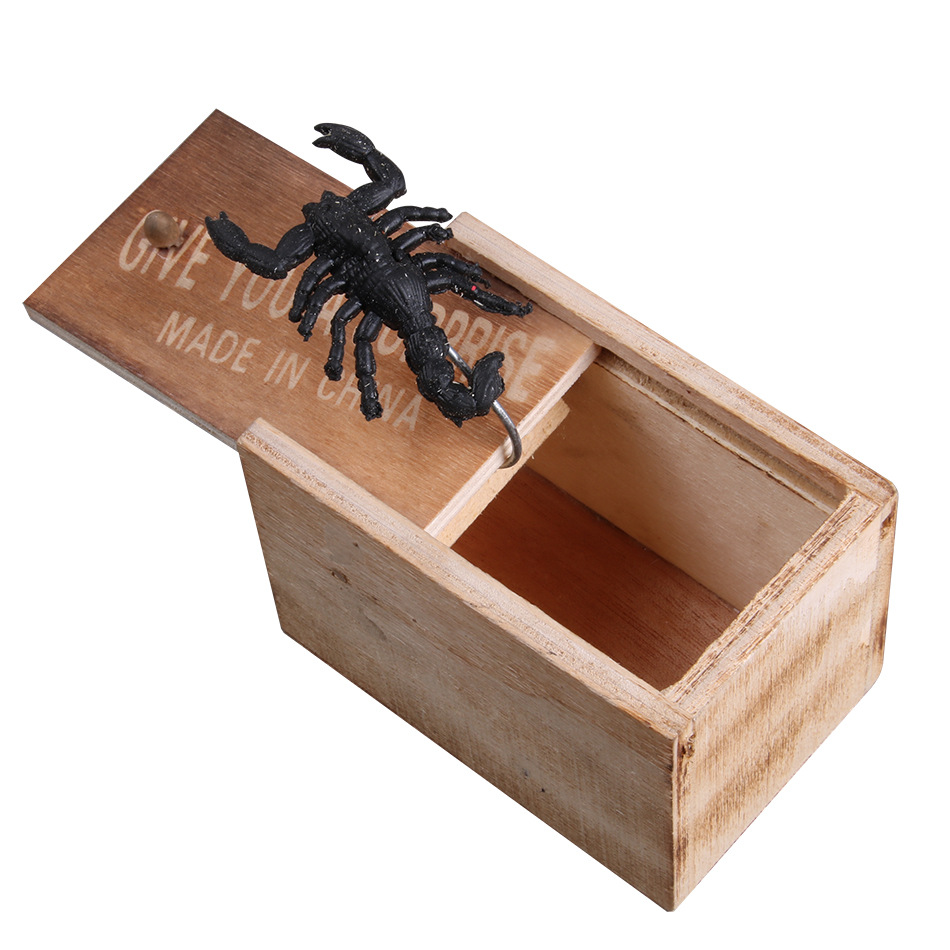 Prank Spider Wooden Scare Box Trick Play Joke Lifelike Surprise April ...